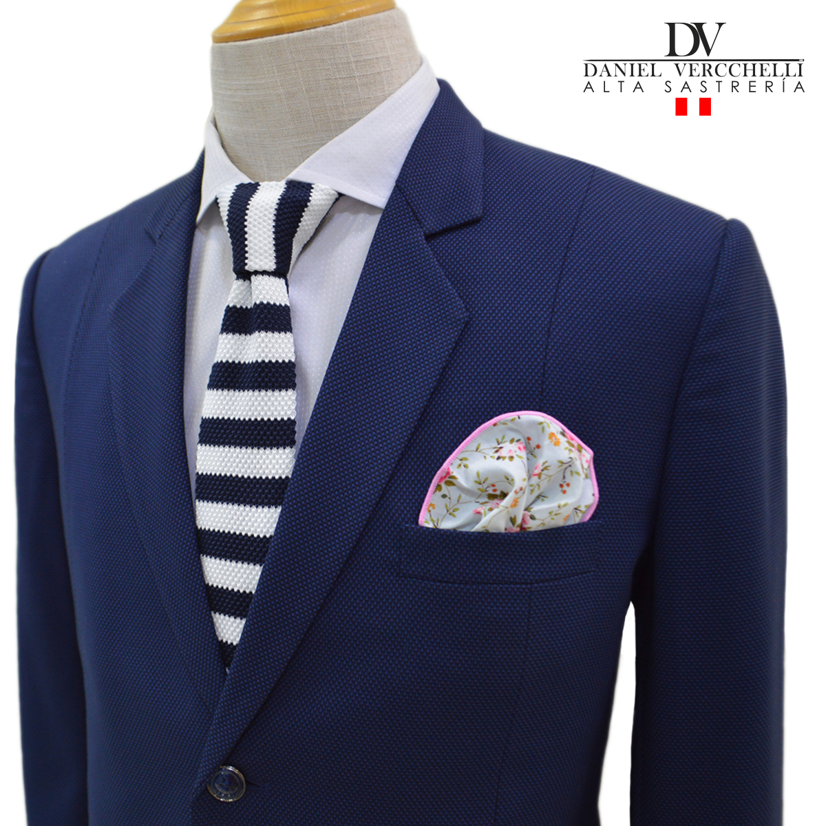 Corbata Ejecutiva Guinda a rayas anchas azul – Daniel Vercchelli – Alta ...