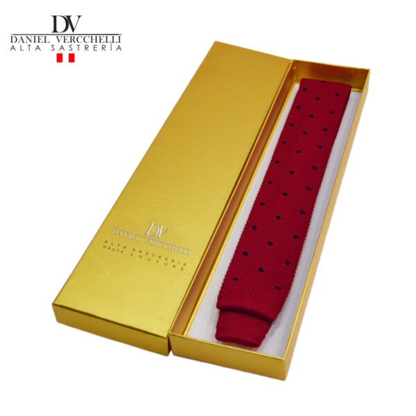 Corbata Ejecutiva Guinda a rayas anchas azul – Daniel Vercchelli – Alta ...